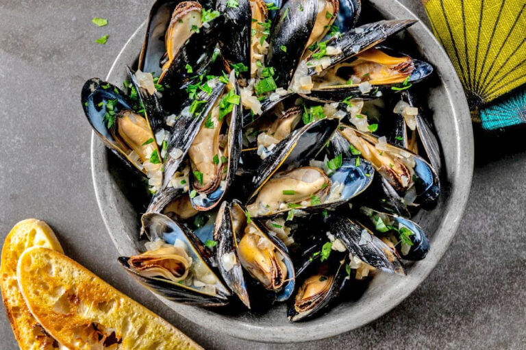 Classic Mussels Marinere – East Coast Shellfish Growers Association